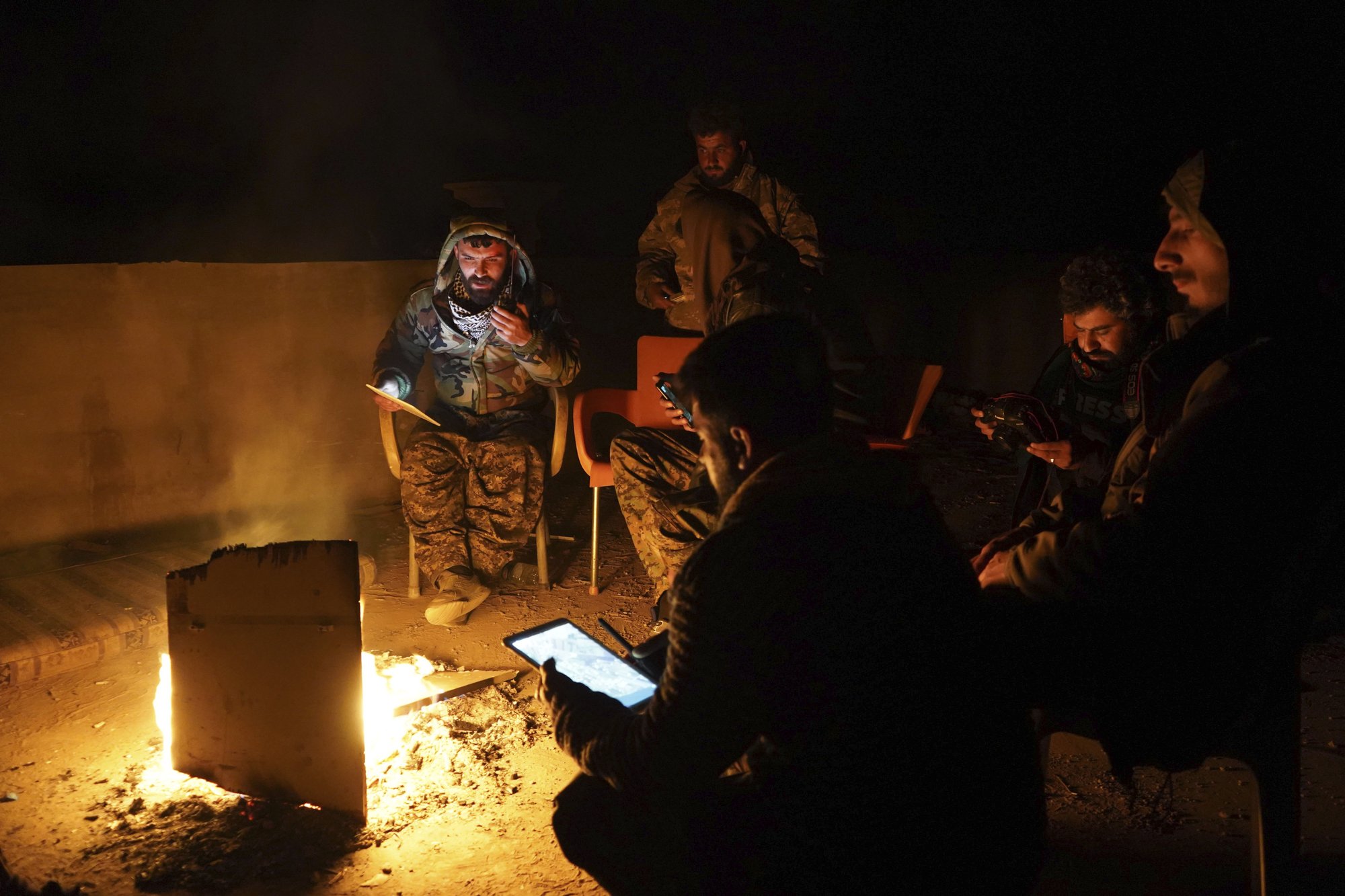 ISIS last stronghold on the brink of collapse (8 pics) - The Horn News