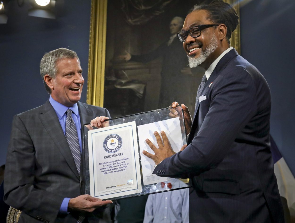 World Record! Meet the tallest politician in the world [pics] - The ...