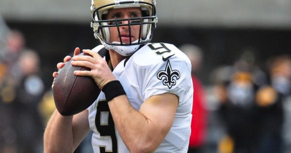 Drew Brees sets all-time NFL record in big win - The Horn News