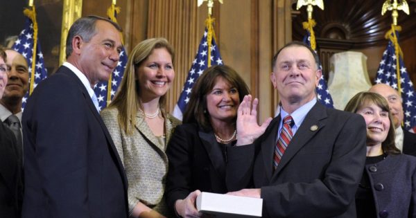 Former GOP congressman dies at 69 - The Horn News