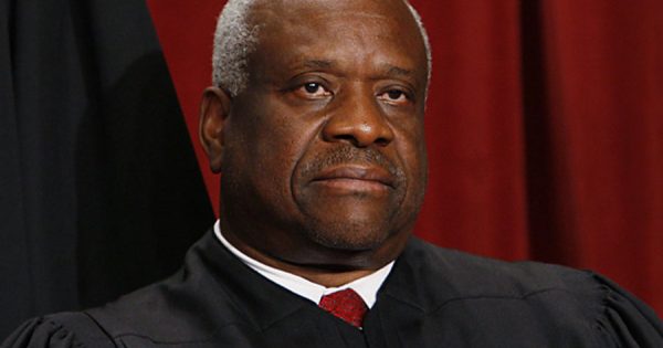 Inside Justice Clarence Thomas' secret RV life - Siteunconvential title