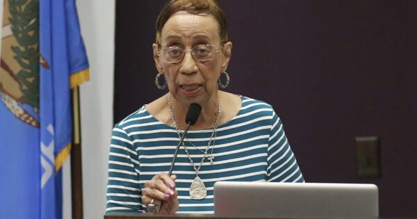 Ex-state senator dies unexpectedly at 88 - The Horn News