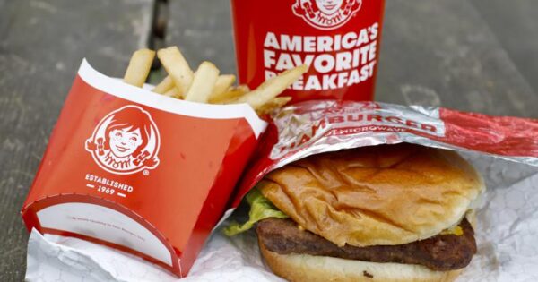 Fast-food chain Wendy's to adopt surge pricing next year?! - The Horn News