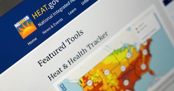 CDC promotes new website to prevent deaths from heat waves - The Horn News