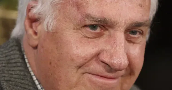 College basketball broadcaster Billy Packer dies at 82 - The Horn News