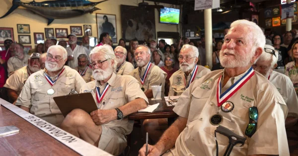 Annual Hemingway look-alike contest begins in Florida Keys - The Horn News