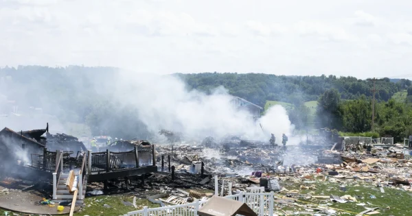 2 dead, neighborhood destroyed in Kentucky factory explosion - The Horn ...