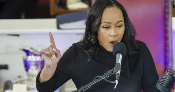 Fani Willis just got really terrible news - The Horn News