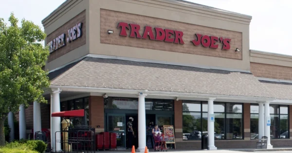 Smucker sues Trader Joe’s over famous "Uncrustables" - The Horn News