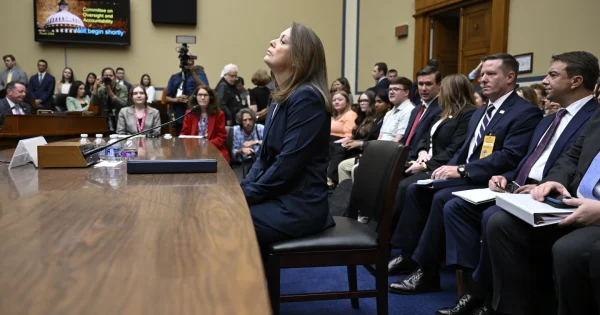 BREAKING: Kim Cheatle resigns as Secret Service chief - The Horn News