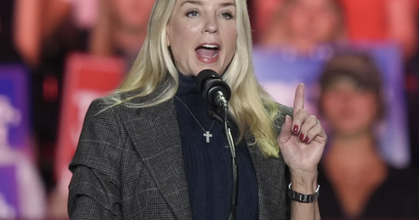 Donald Trump tabs Pam Bondi for attorney general after Matt Gaetz ...