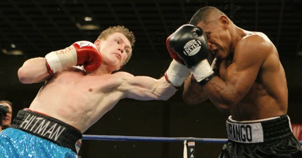 46-year-old boxer ends retirement, returns to the ring - The Horn News