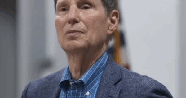 Dem Senator's children drove top aide to suicide: lawsuit - The Horn News